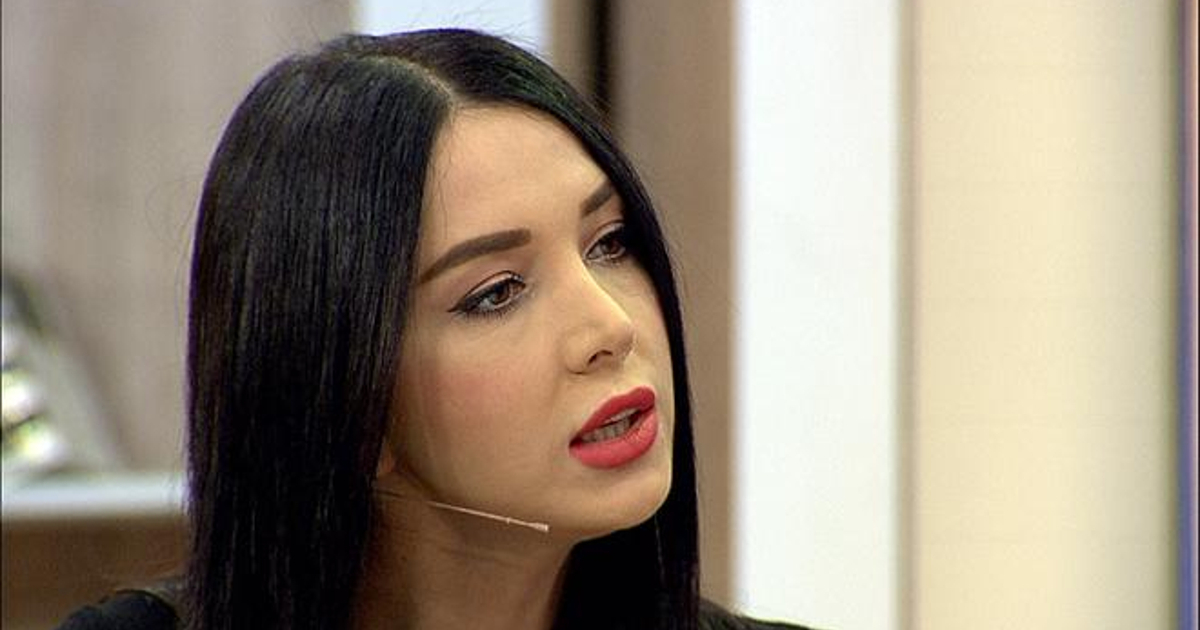 Elif Ece Uzunun güzellik sırrı! - Cümbür Cemaat - Özel Klipler