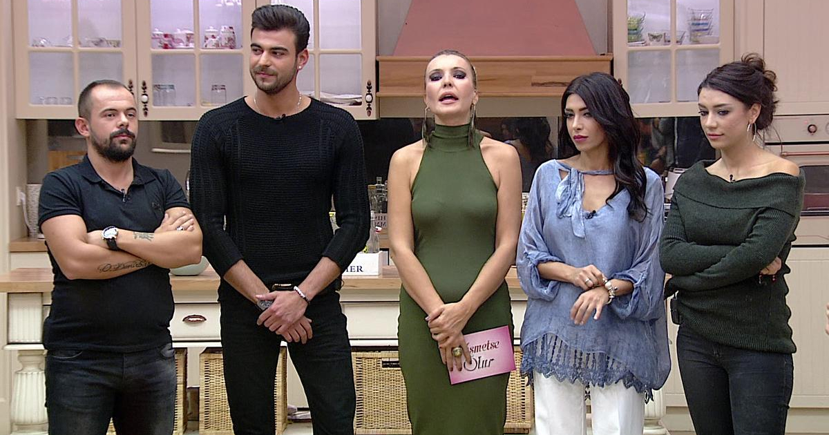 Adnan, Didem ve Aykut'u kıskanıyor! - Kısmetse Olur - Özel Klipler