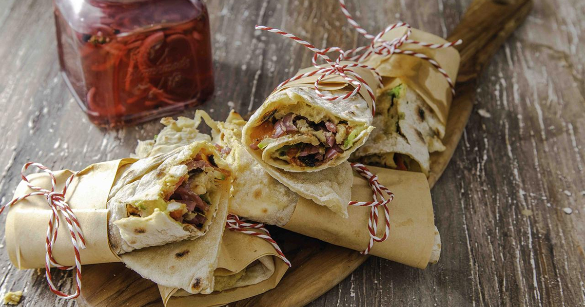 Arda'nın Mutfağı - Humuslu Sebzeli Dürüm Tarifi - Humuslu Sebzeli Dürüm ...