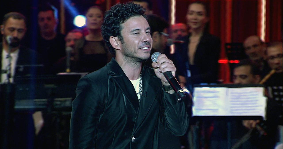 Buray'dan "Alaz Alaz" Performansı! - Şarkılar Bizi Söyler - Özel Klipler