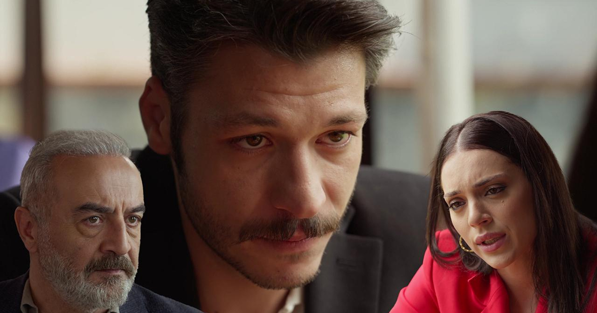 Cihan, ablası ve babası arasında kaldı! - İnci Taneleri - Özel Klipler