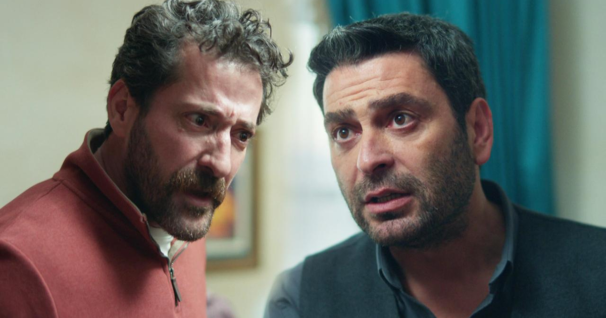 Cihan ile Boran'ın Deniz kavgası! - Uzak Şehir - Özel Klipler